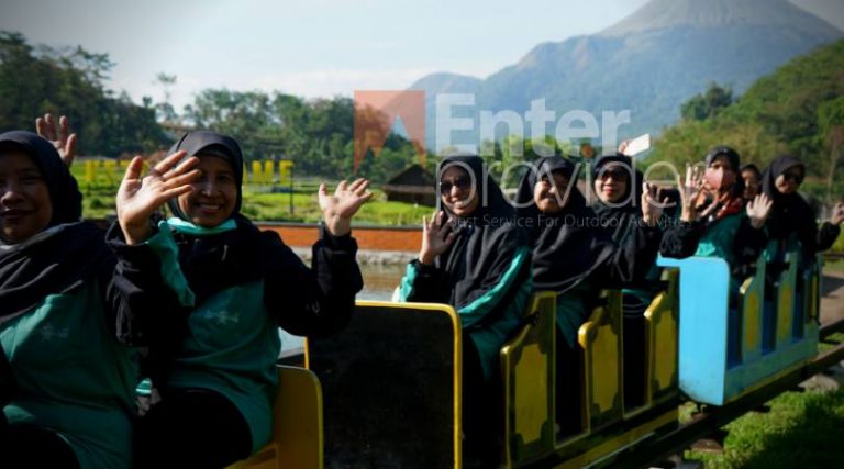Fun Gathering di Wisata Sawah Sumber Gempong Trawas Mojokerto
